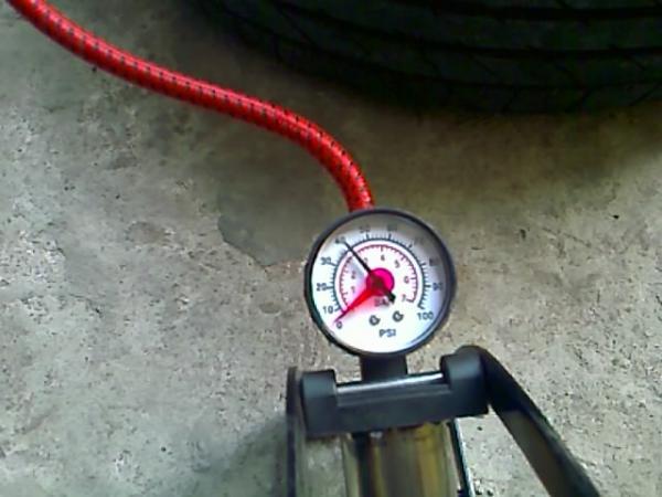 DIY : Isi angin ban dengan pompa manual